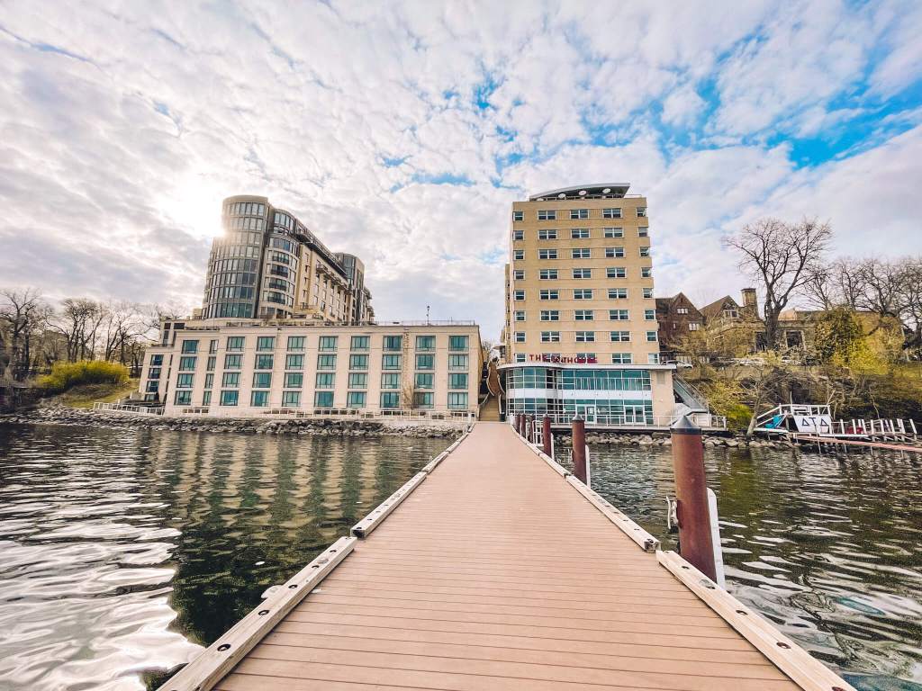 10 Wonderful Romantic Getaways in Wisconsin - Cheerful Trails