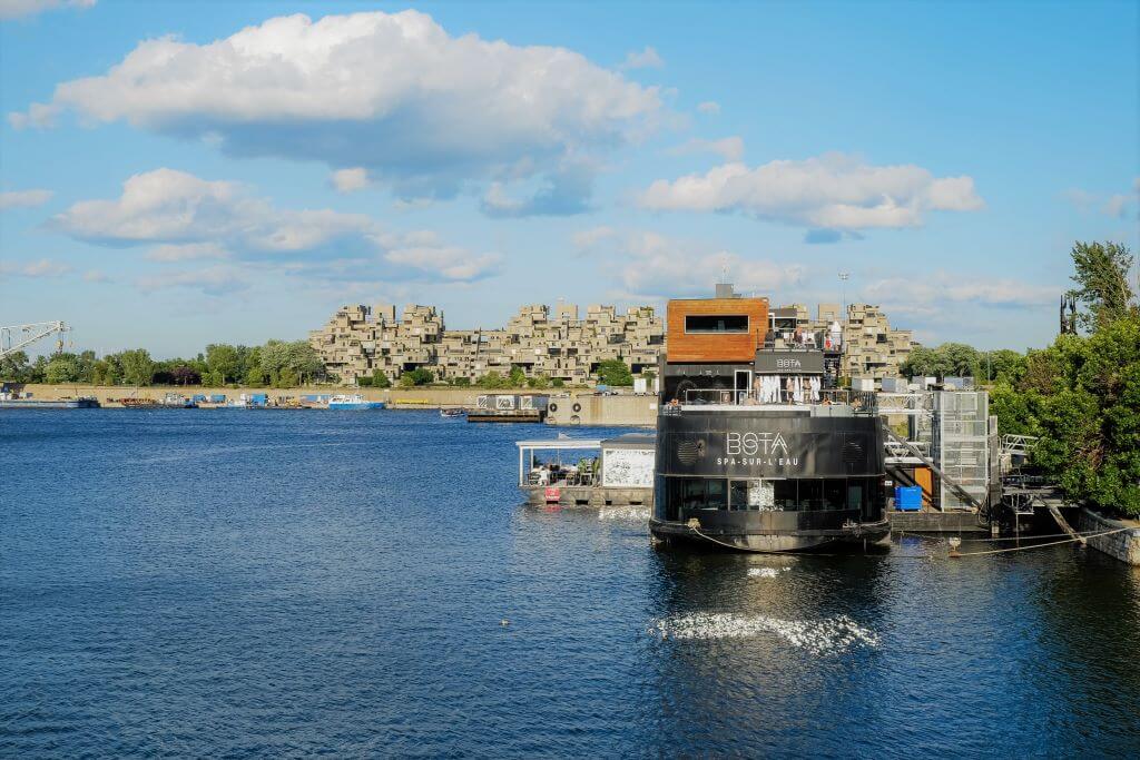 10 Romantic Things To Do In Montreal For Couples - Cheerful Trails